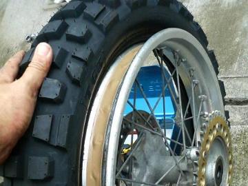 MICHELIN:ミシュラン T63 【120/80-18 62S TT】 タイヤを使った、カズさんのバイク用品インプレッションです。バイク ...