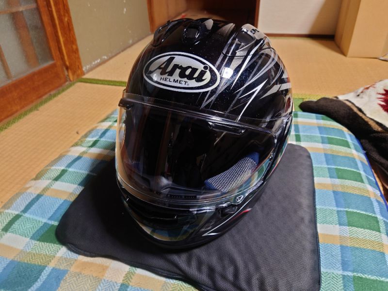 Arai:アライ RX-7X RADICAL [アールエックスセブンエックス ラジカル ブラック] ヘルメットを使った、哲ちゃんさんのバイク ...