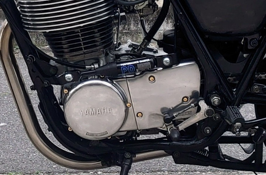 YAMAHA SR400 CF POSH:シーエフポッシュ クランクケースカバーネジセットを使った、ただしいSRさんのバイク用品 ...