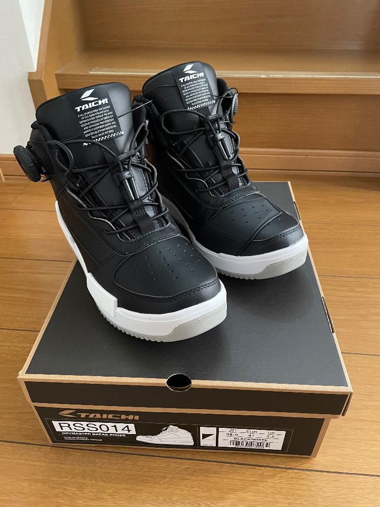 HONDA CB650R RS TAICHI:アールエスタイチ RSS014 DRYMASTER ブレイク シューズを使った、ナベさんのバイク用品インプレッションです。バイク用品レビュー ...