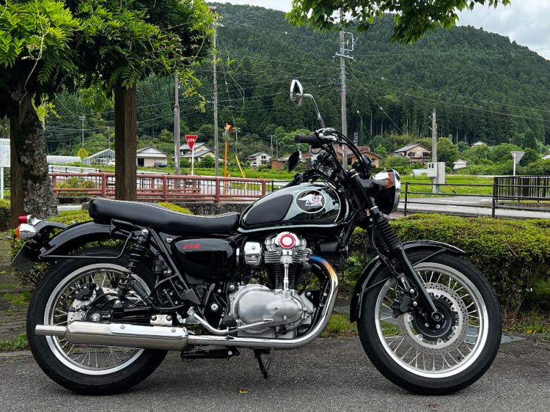 KAWASAKI MEGURO K3 Sym’z Craft:シムズクラフト クラシカルフェンダーステー風 サイドバッグサポートバーを使った、ミヤオウさんのバイク用品インプレッションです ...