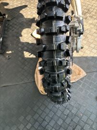 YAMAHA YZ125X IRC:アイアールシー JX8 GEKKOTA【110/100-18 64M WT】ゲコタ タイヤを使った、非公開 ...