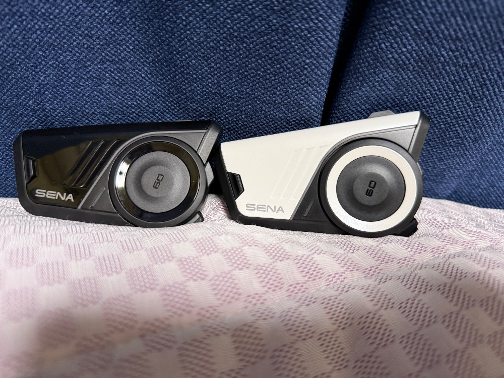 Sena:セナ 60S SOUND BY Harman Kardonを使った、bunbunさんのバイク用品インプレッションです。バイク用品レビュー、口コミ、適合情報、コスパや性能評価は「ウェビック」