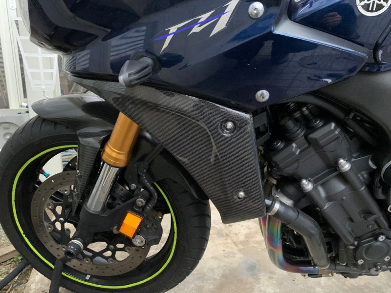 YAMAHA FZ1フェザー Magical Racing:マジカルレーシング ラジエターシュラウドを使った、非公開ユーザーさんのバイク用品 ...