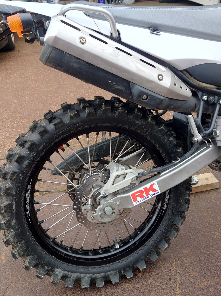 YAMAHA セロー 250 Z-WHEEL:ズィーウィール AR1ホイールキット リヤを使った、0さんのバイク用品インプレッションです ...