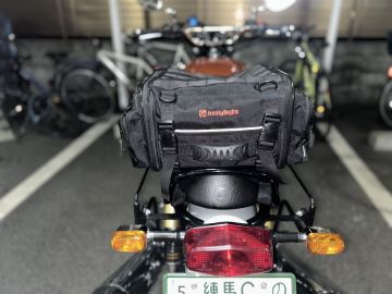 ROYAL ENFIELD INT 650 HenlyBegins:ヘンリービギンズ DH-762 ツーリングシートバッグBASICを使った、ひでおじさんのバイク用品インプレッションです ...