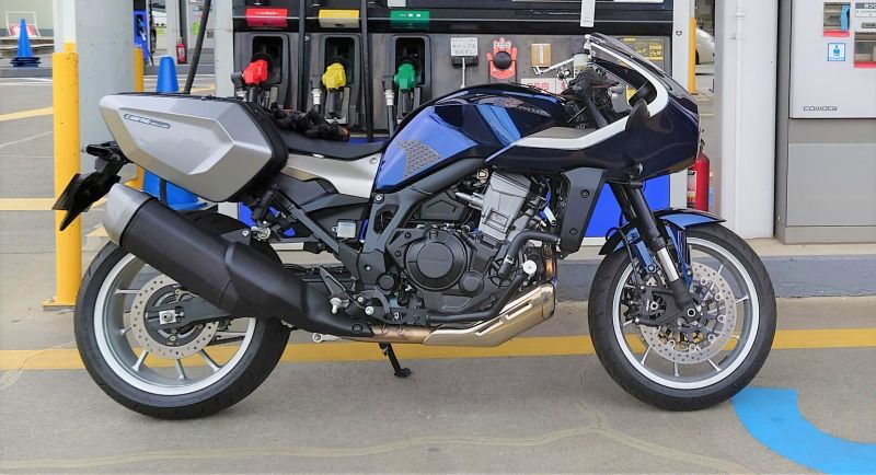 HONDA HAWK11 TANAX motofizz:タナックス モトフィズ カービングシェルケースを使った、FoolishGreenさんのバイク用品インプレッションです。バイク用品レビュー ...