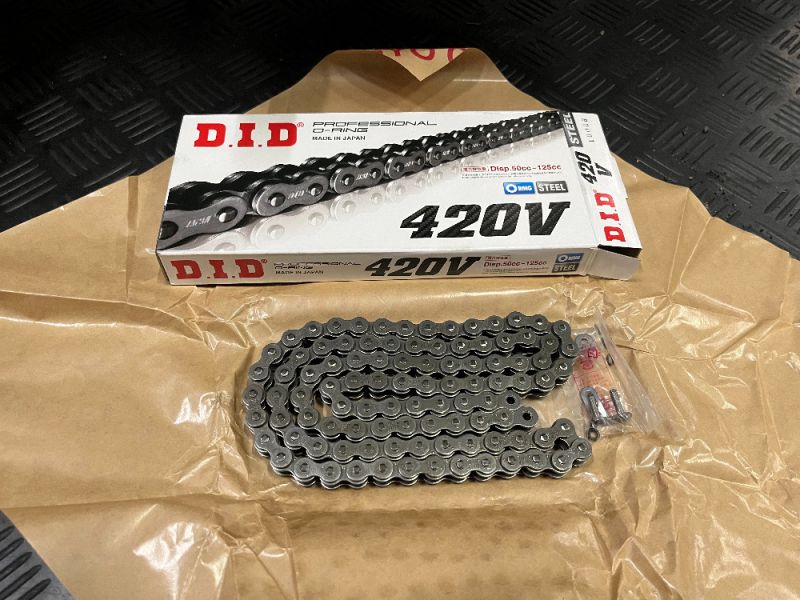 HONDA スーパーカブ110 DID:ダイドー Vシリーズチェーン 420V スチール 【クリップ(RJ)ジョイント付属】を使った、はちみつさんのバイク用品インプレッションです。バイク用品 ...