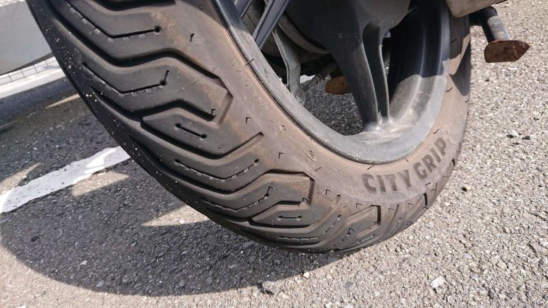 HONDA PCX125 MICHELIN:ミシュラン CITY GRIP 2【100/90-14 M/C 57S REINF TL】シティグリップ 2 タイヤを使った、モグライダーさんの ...