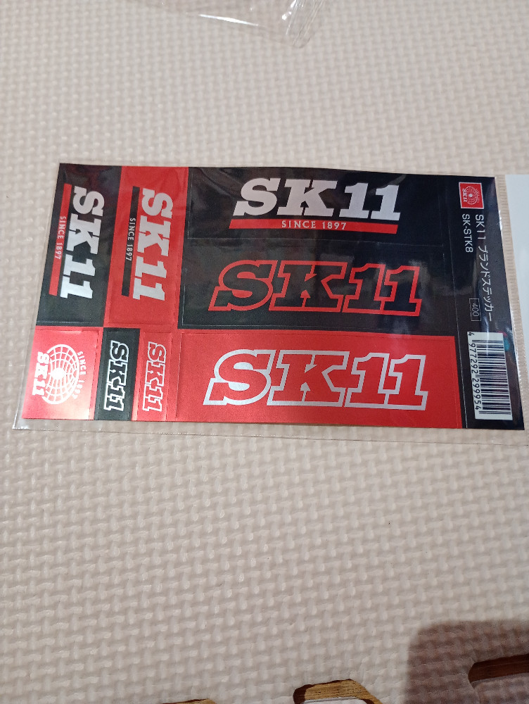 YAMAHA マジェスティ250(4HC) SK11:エスケー11 SK11ブランドステッカーを使った、グランさんのバイク用品インプレッションです。バイク用品レビュー、口コミ、適合情報、コスパ ...