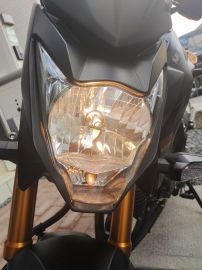 KAWASAKI Z125 プロ M&H マツシマ:エムアンドエイチマツシマ 原付用LEDヘッドライトバルブ PonLED HS1を使った、非公開ユーザーさんのバイク用品インプレッションです ...
