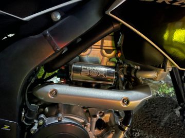 YAMAHA WR250X SP忠男:SPtadao POWER BOX(パワーボックス) エキゾーストパイプ2を使った、あべさんのバイク用品インプレッションです。バイク用品レビュー、口コミ ...
