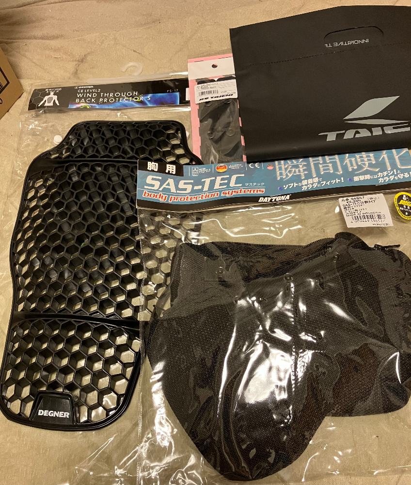 DEGNER:デグナー PS-17 レベル2エアスルーバックプロテクターを使った、NDMTさんのバイク用品インプレッションです。バイク用品レビュー、口コミ、適合情報、コスパや性能評価は「ウェビック」