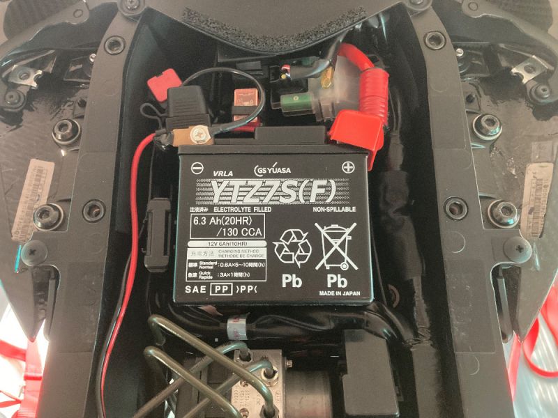 YAMAHA YZF-R1M GS YUASA:GSユアサ YTZ7S(F)-GY1-C オートバイ用 制御弁型(MF)12Vバッテリーを使っ ...