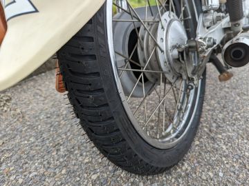 HONDA スーパーカブ110 MICHELIN:ミシュラン CITY EXTRA【2.50-17 M/C 43P REINF TT】シティ エクストラ タイヤを使った、simさんのバイク用品 ...