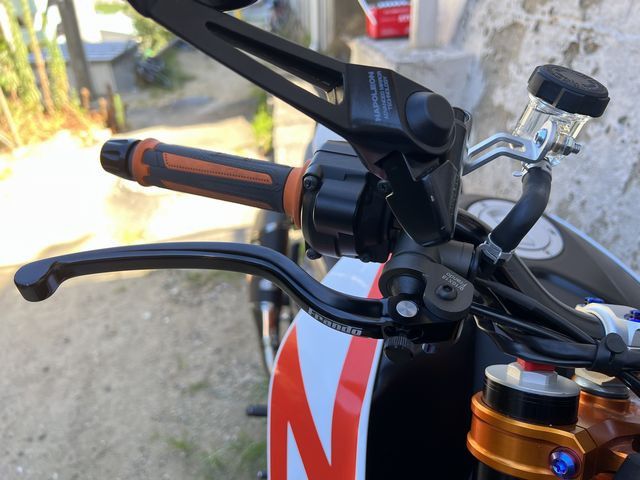 KTM 690 DUKE frando:フランドー ラジアルブレーキマスターシリンダーを使った、TAKIさんのバイク用品インプレッションです ...