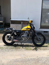 SUZUKI グラストラッカー ビッグボーイ Garage T&F:ガレージ T&F スタッド付きタックロールシート(Face-3)を使った ...